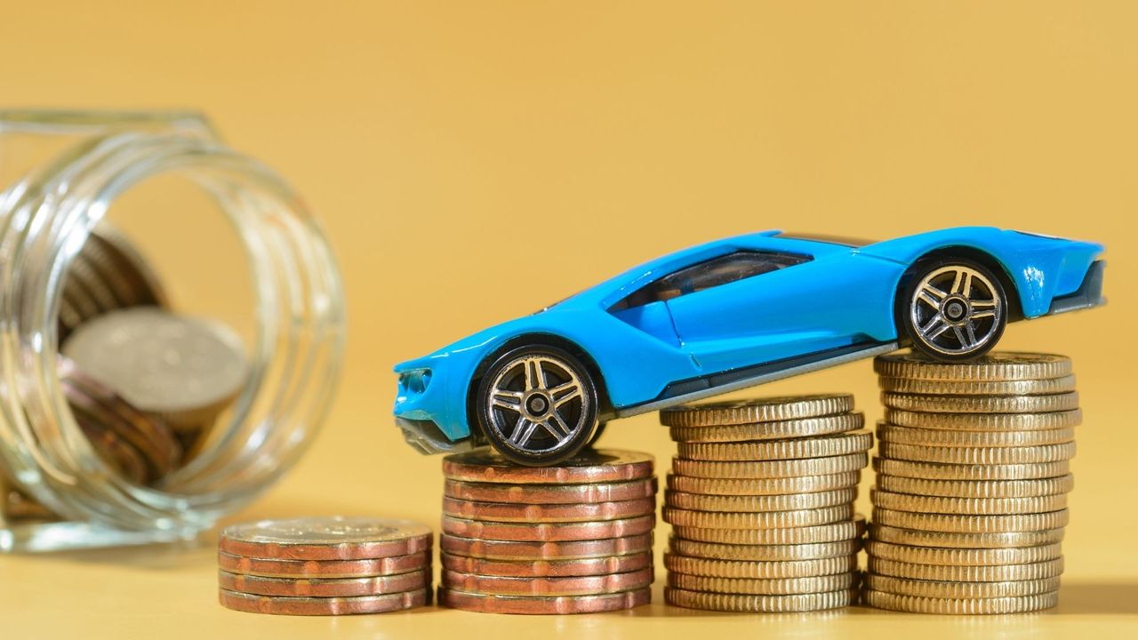 US household auto policy inflation tops 20% at end-23, well above ...